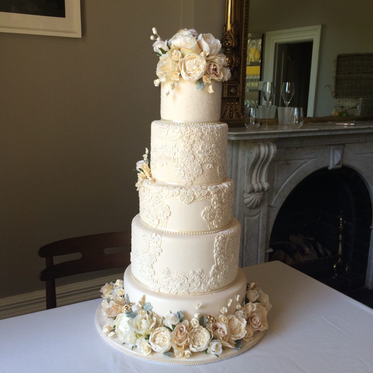 The Grace | Nikos Cakes