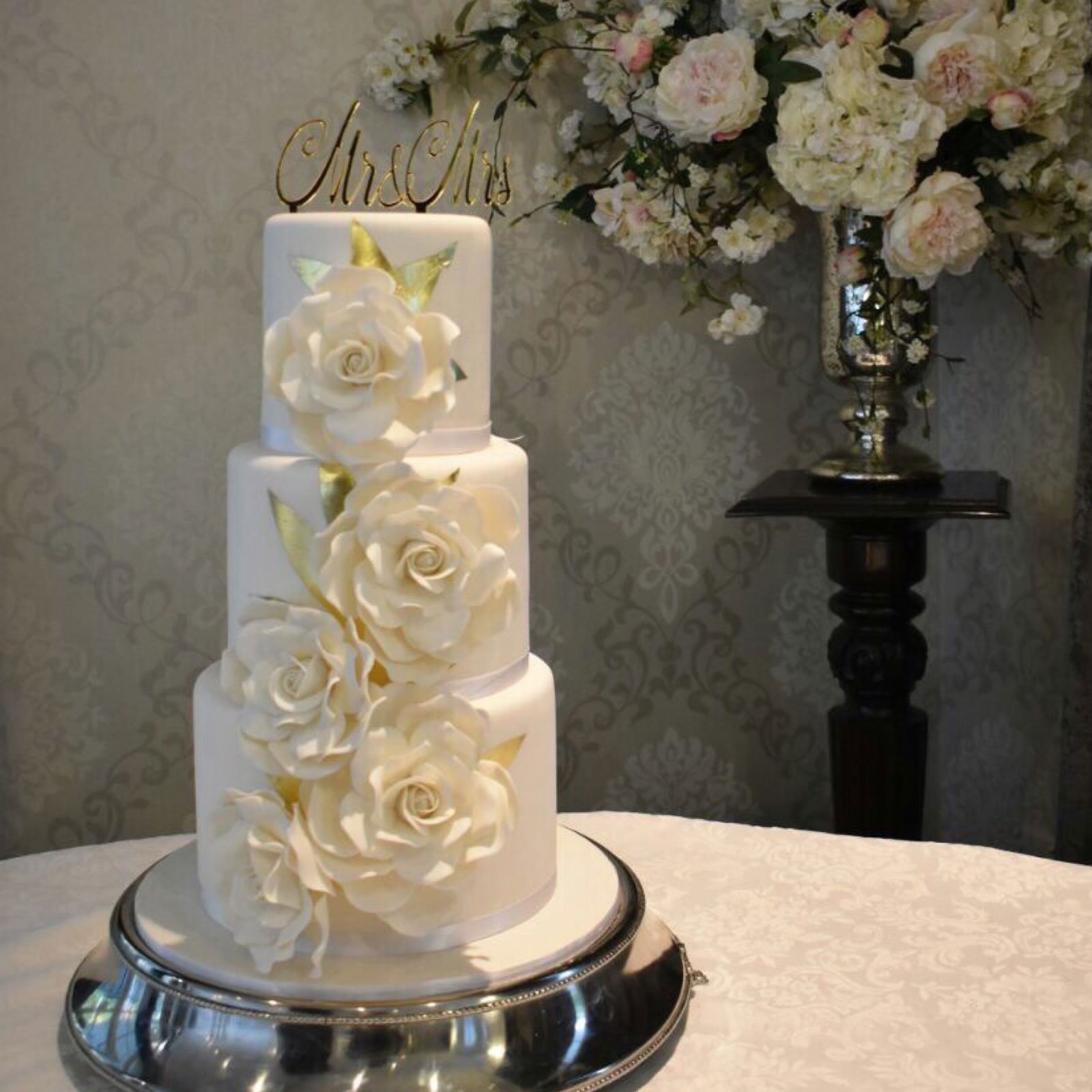 The Bride Natalie | Nikos Cakes