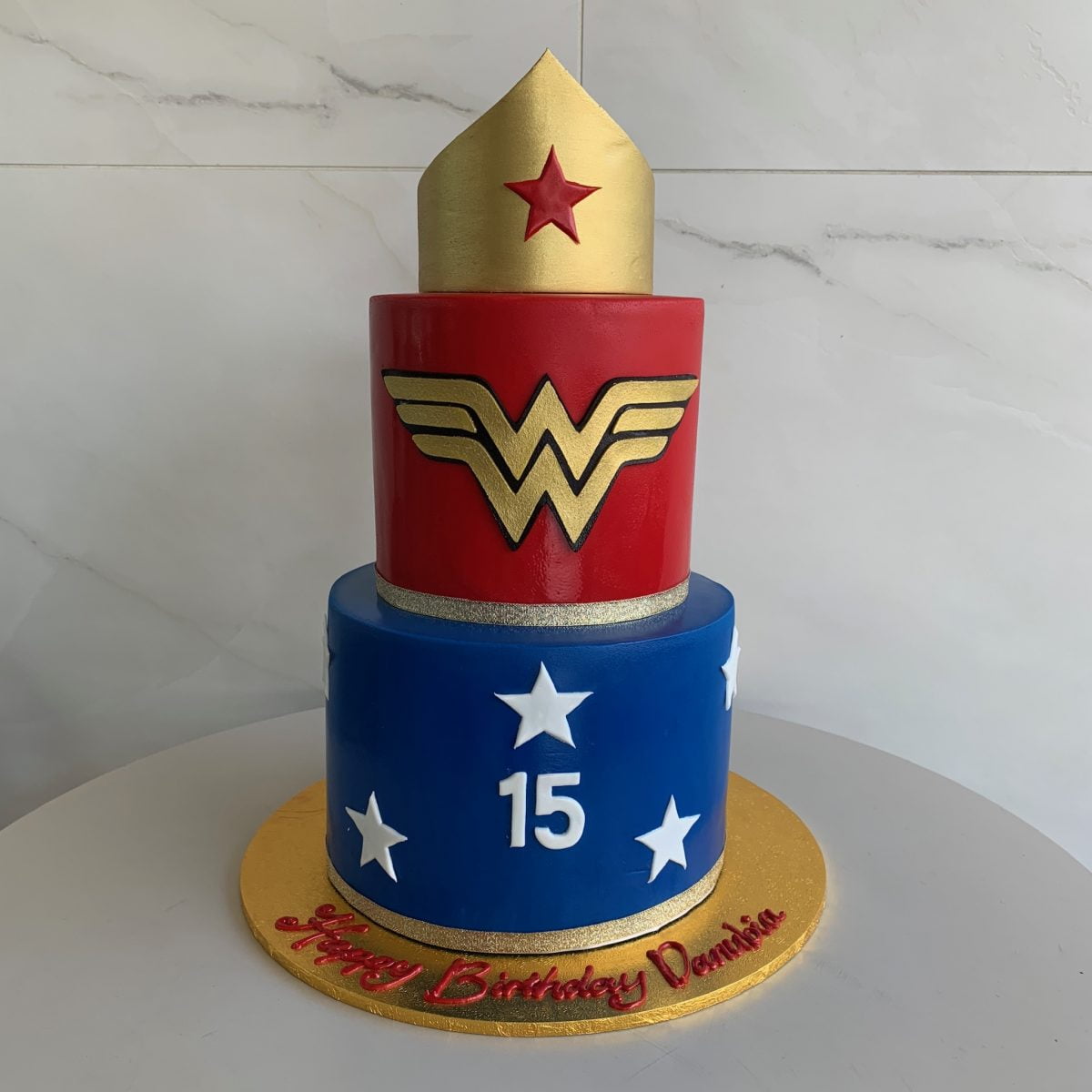 Deluxe Wonder Woman | Nikos Cakes