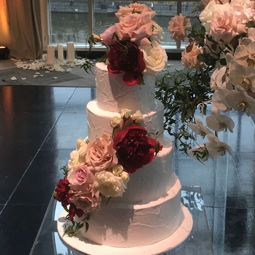 Flowers on Location | Nikos Cakes