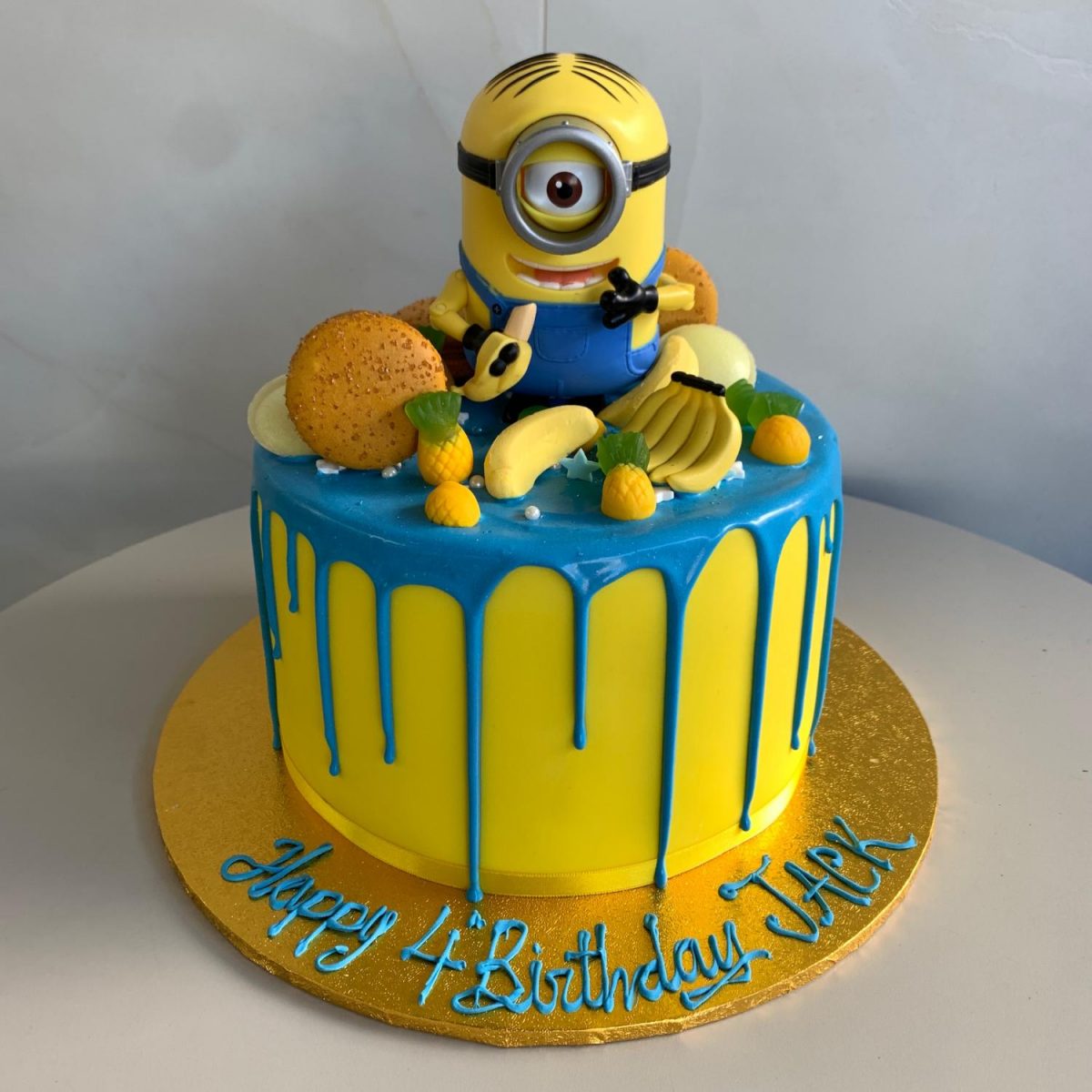 Minions Archives | Nikos Cakes