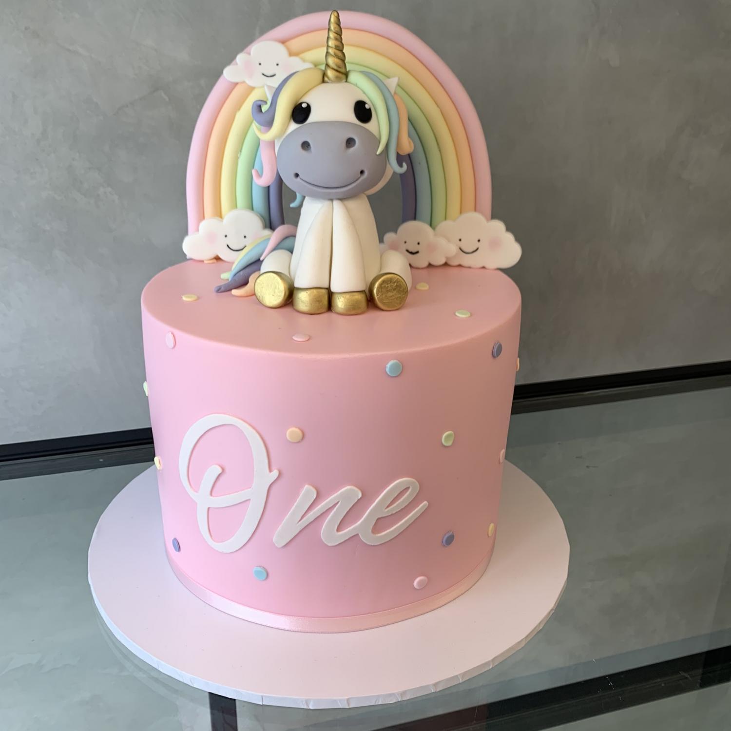 One Unicorn | Nikos Cakes